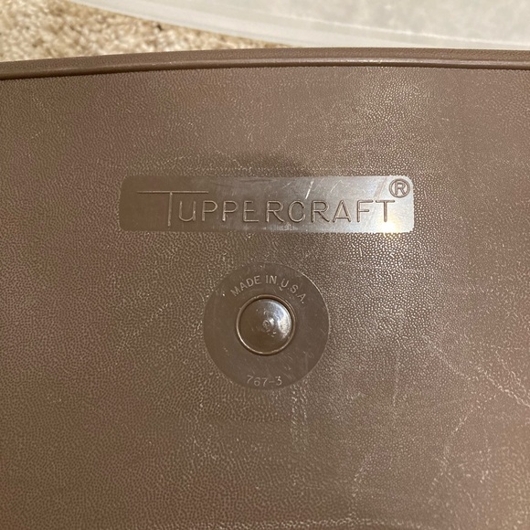 Tupperware | Kitchen | Vintage Tupperware Tuppercraft Money Snack ...
